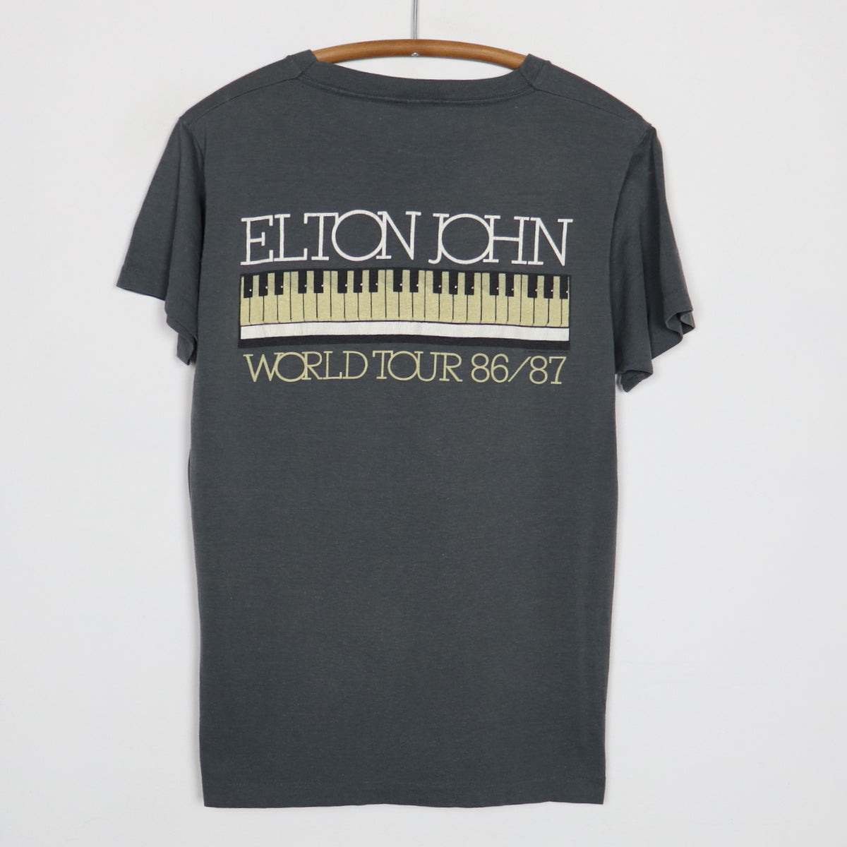 Original vintage 1986 Elton John World Tour Shirt | WyCo Vintage
