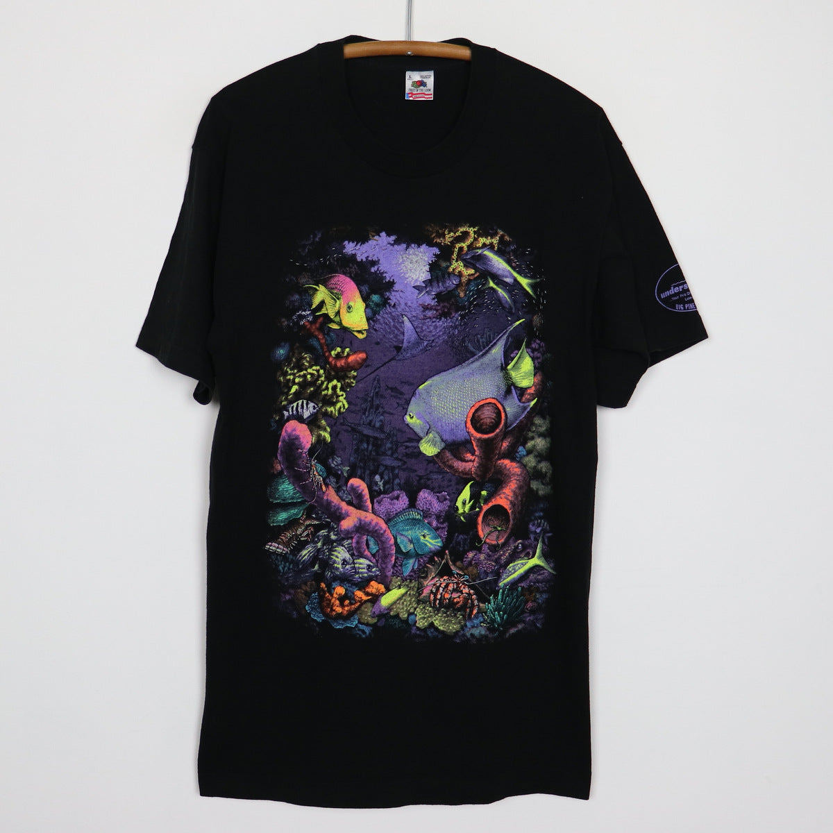 Original vintage 1990s Tropical Fish Aquatic Shirt | WyCo Vintage